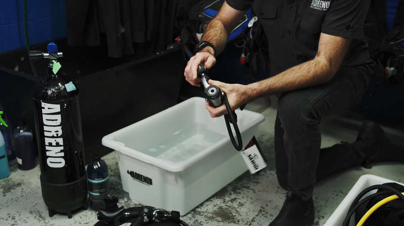 How To Clean And Pack Down Your Scuba Gear - Adreno - Ocean Outfitters
